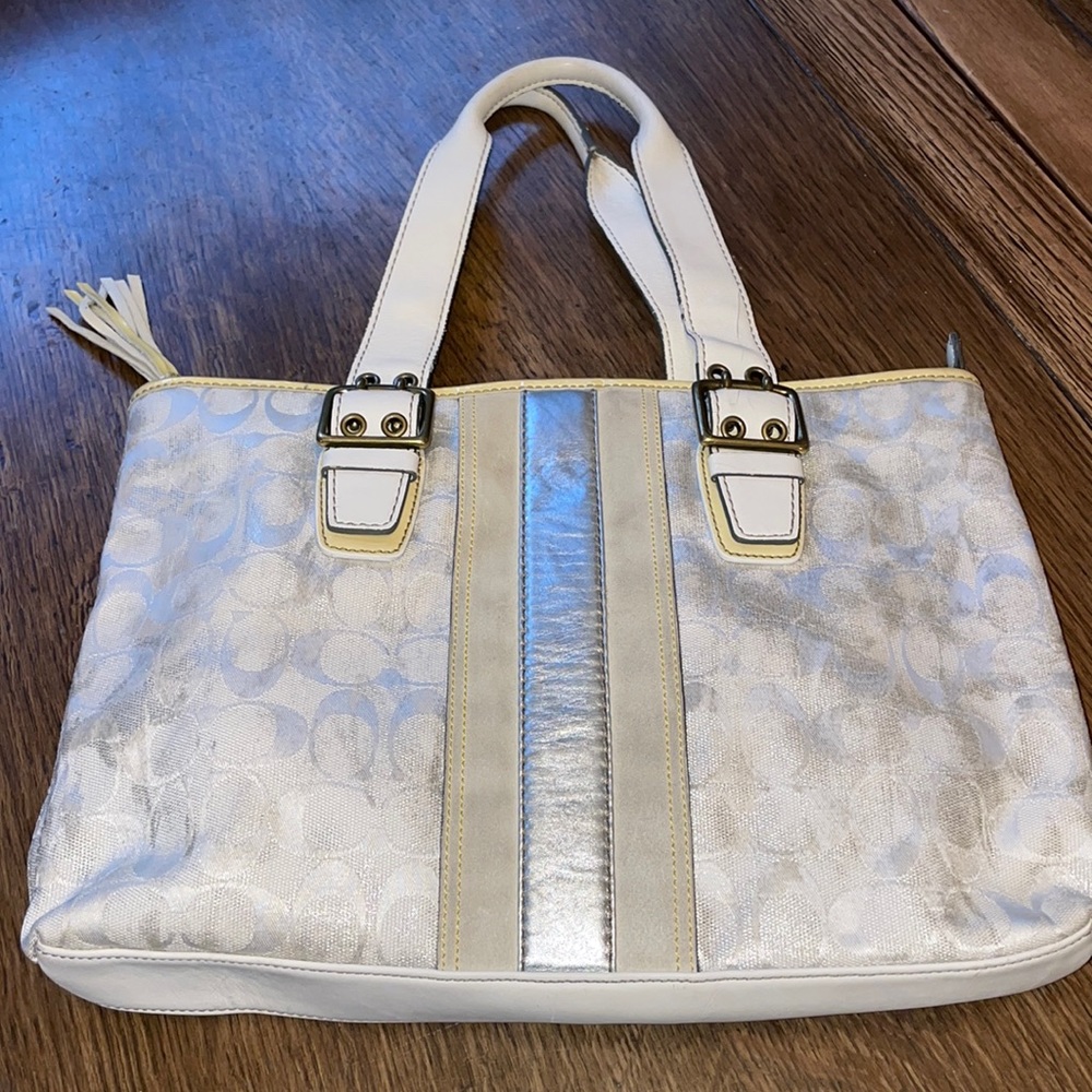 Coach - Y2k Metallic C And Leather Small Tote Handbag - Gem